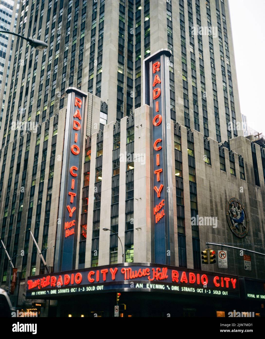 Us town hall 1980 hi-res stock photography and images - Alamy