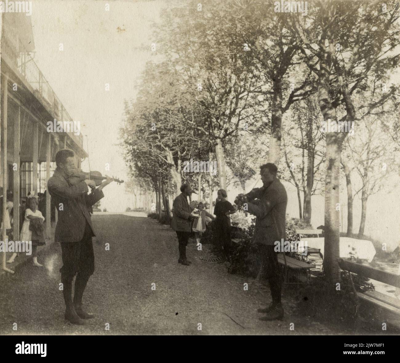 Musical duo classical hi-res stock photography and images - Alamy