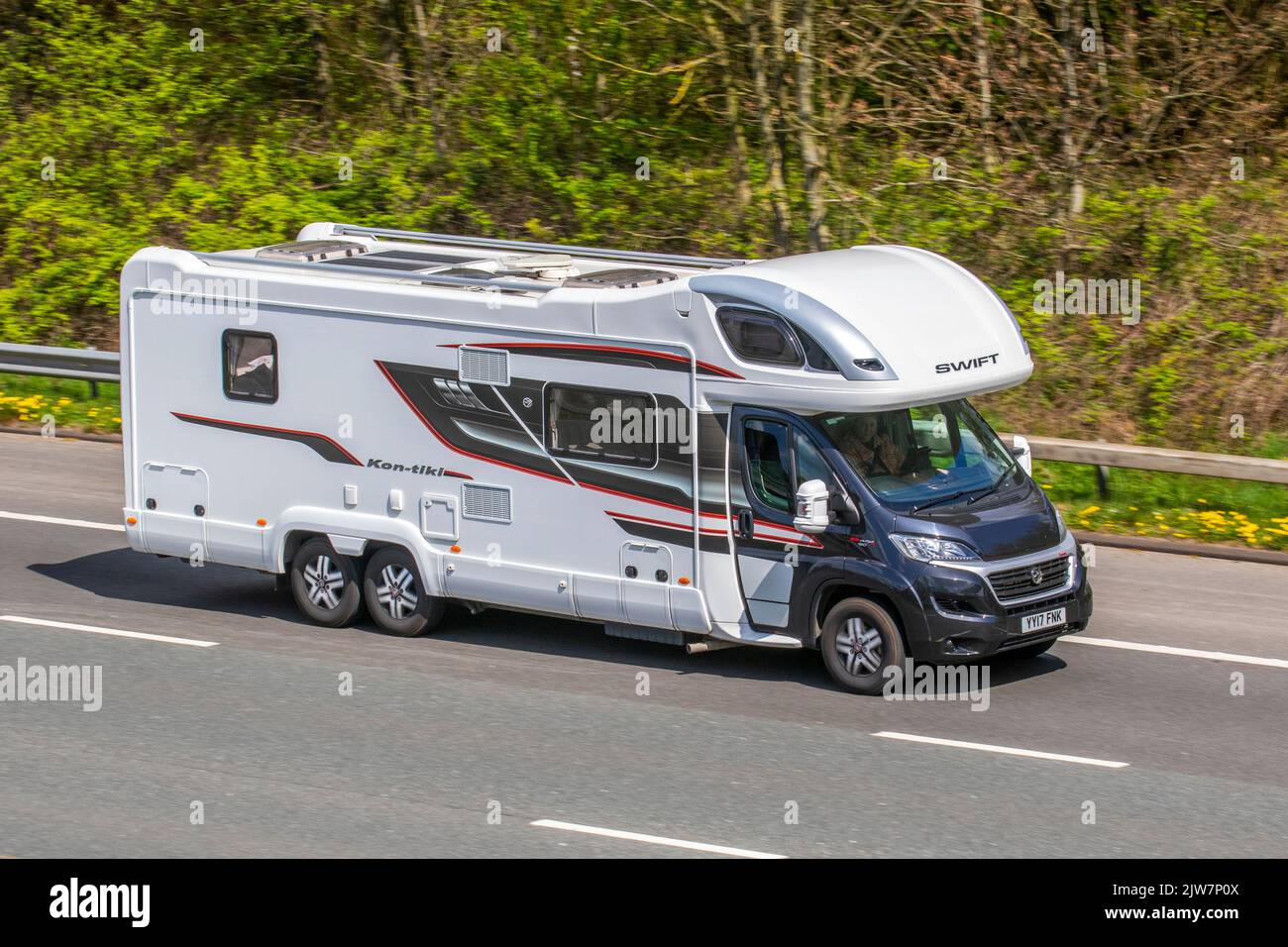 FIAT SWIFT KON-TIKI 669 High 50 C/C Multijet ii twin axle motorhome ...