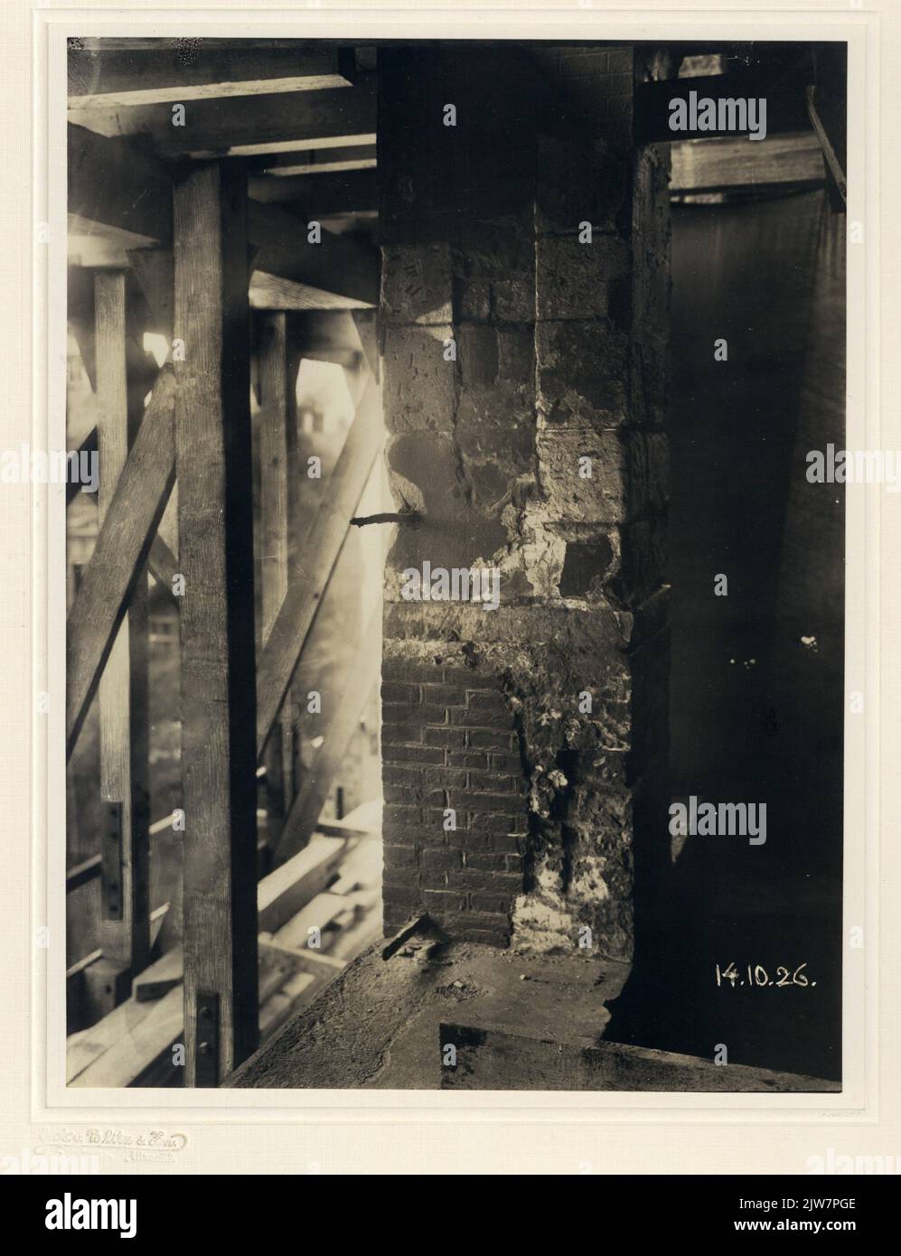 Repair works Dom tower in Utrecht/ southern narrow pillar of the gutter ...