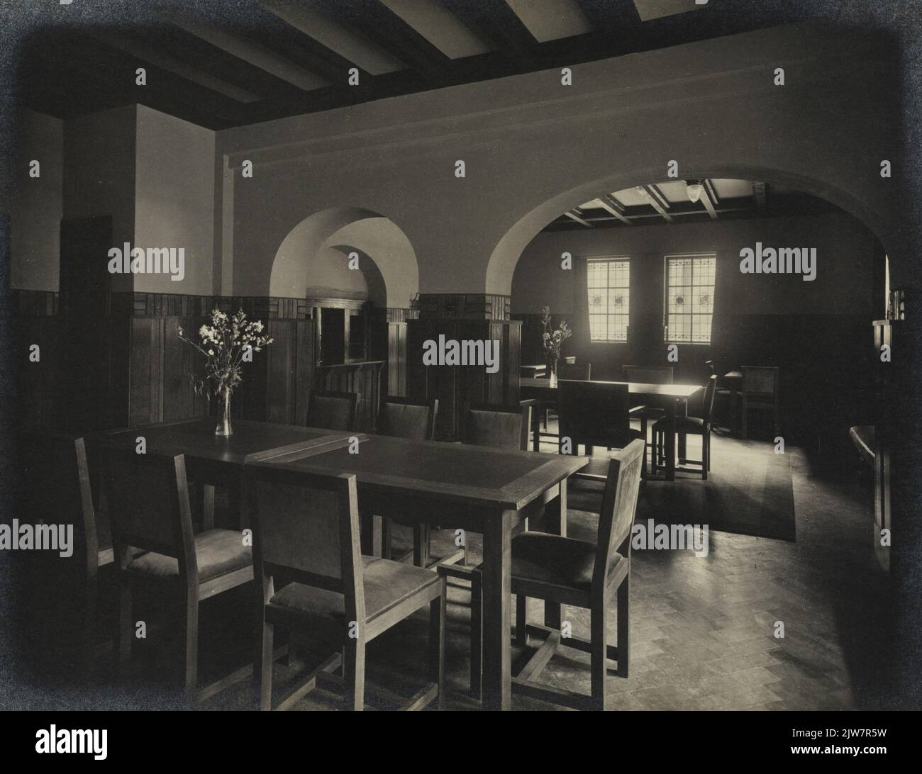 Interior of the 3rd administration building of the Dutch Railways (HGB ...