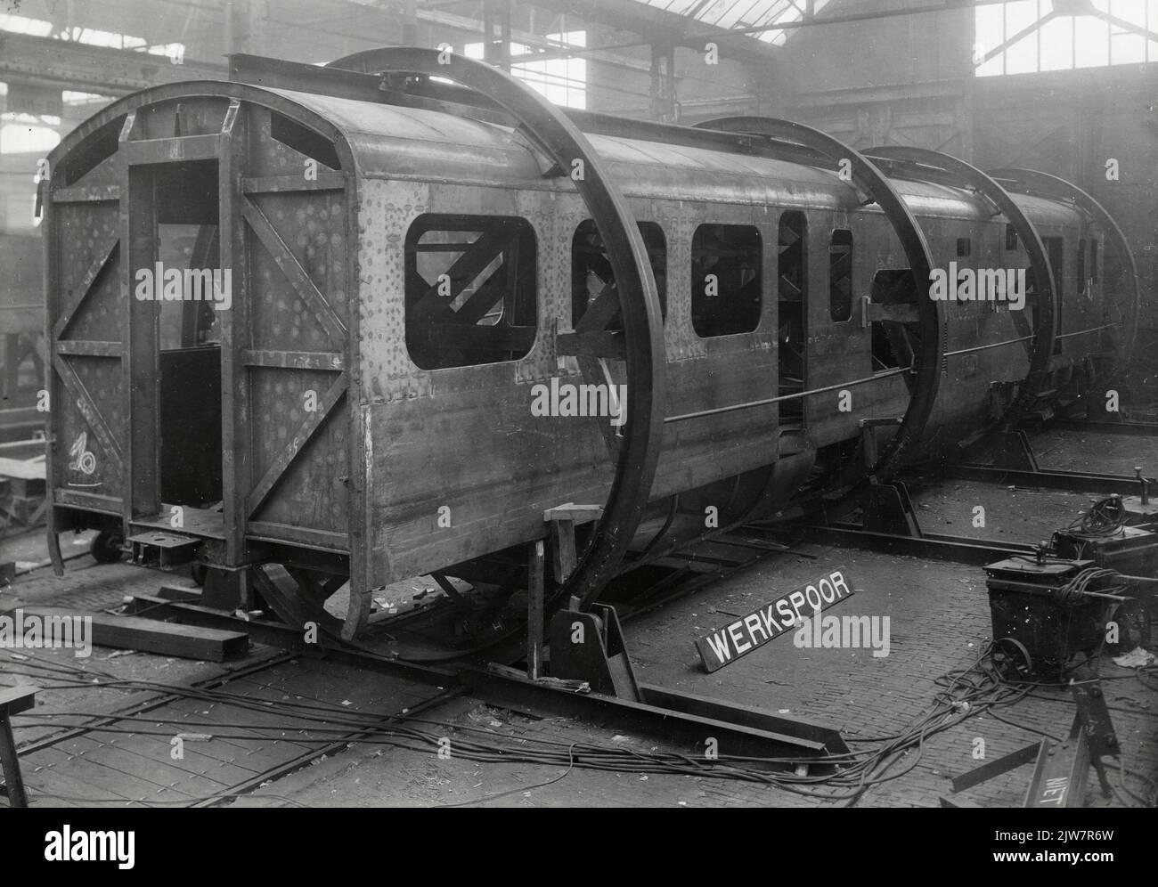 Image of the bin of an MCD car of a diesel-electrical train set the 3 ...