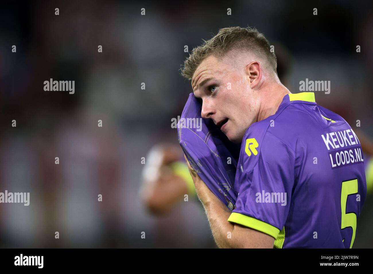 ROTTERDAM - Derry John Murkin of FC Volendam disappointed during the ...