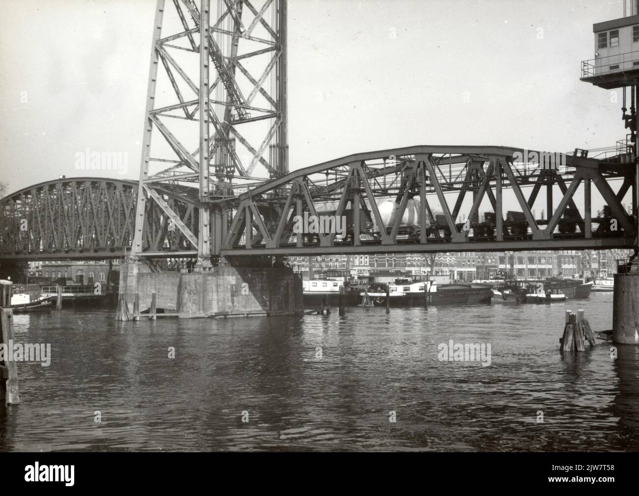 View of the railway bridge over the Koningshaven (Koningshaven Bridge ...