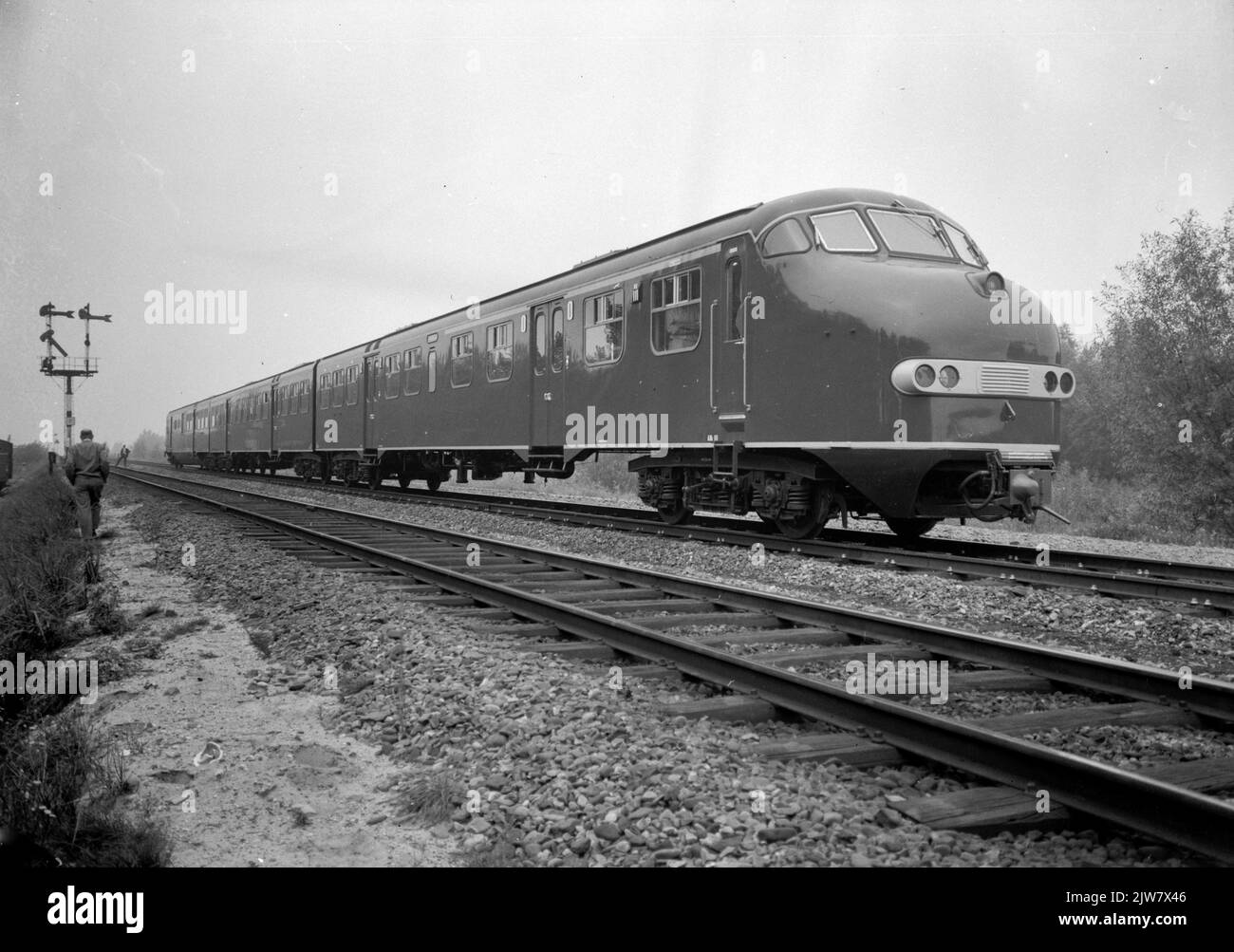 Image of the diesel-electric train set no. 111 (the 3, plan u) of the N.S. At Utrecht (?) During ...