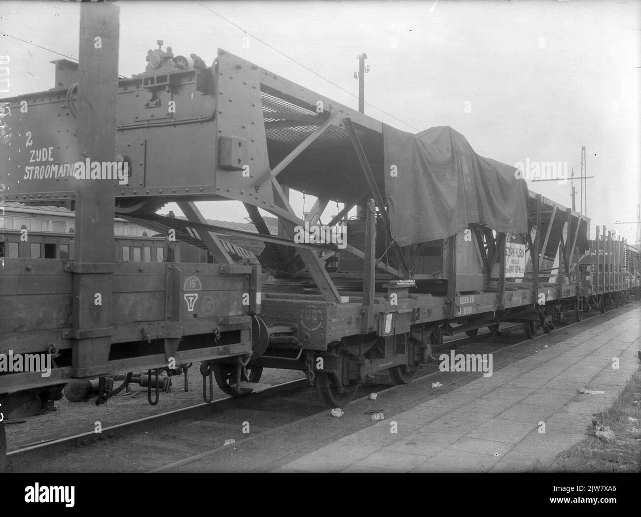 Image of the transport of a steel bridge part of the Machinefabriek ...