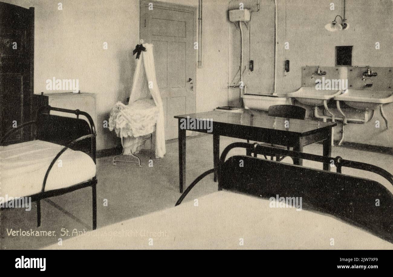Delivery room. St. Antoniusesticht Utrecht Stock Photo - Alamy