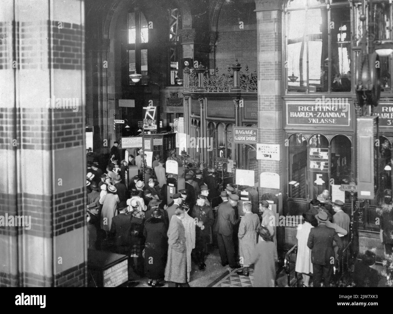 Vestibule Black and White Stock Photos & Images - Alamy