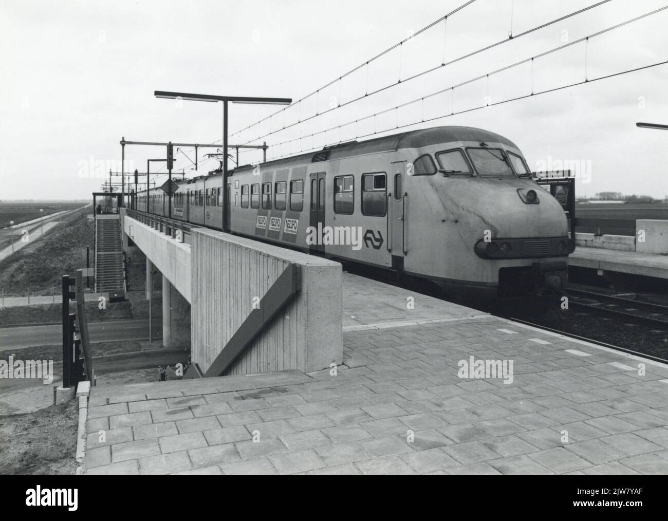 Image of an electric train set plan T (Mat. 1964) of the N.S. Along the ...