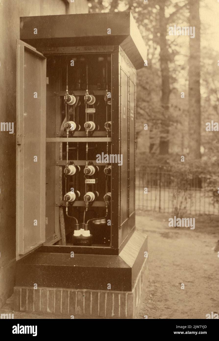 Image of the high -voltage side of a transformer house in (presumably ...