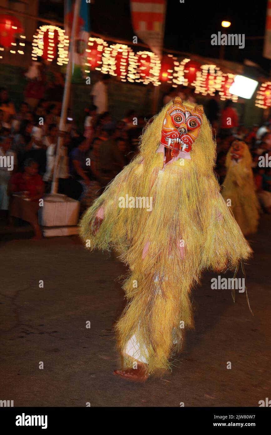 Navam perahera colombo sri lanka hi-res stock photography and images ...