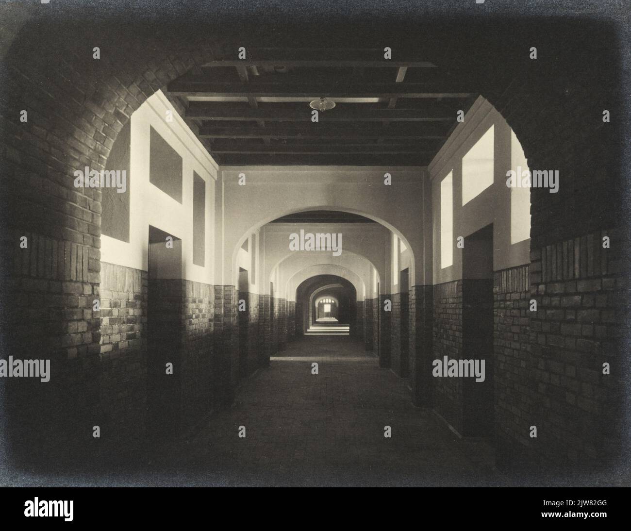 Interior of the 3rd administration building of the Dutch Railways (HGB ...