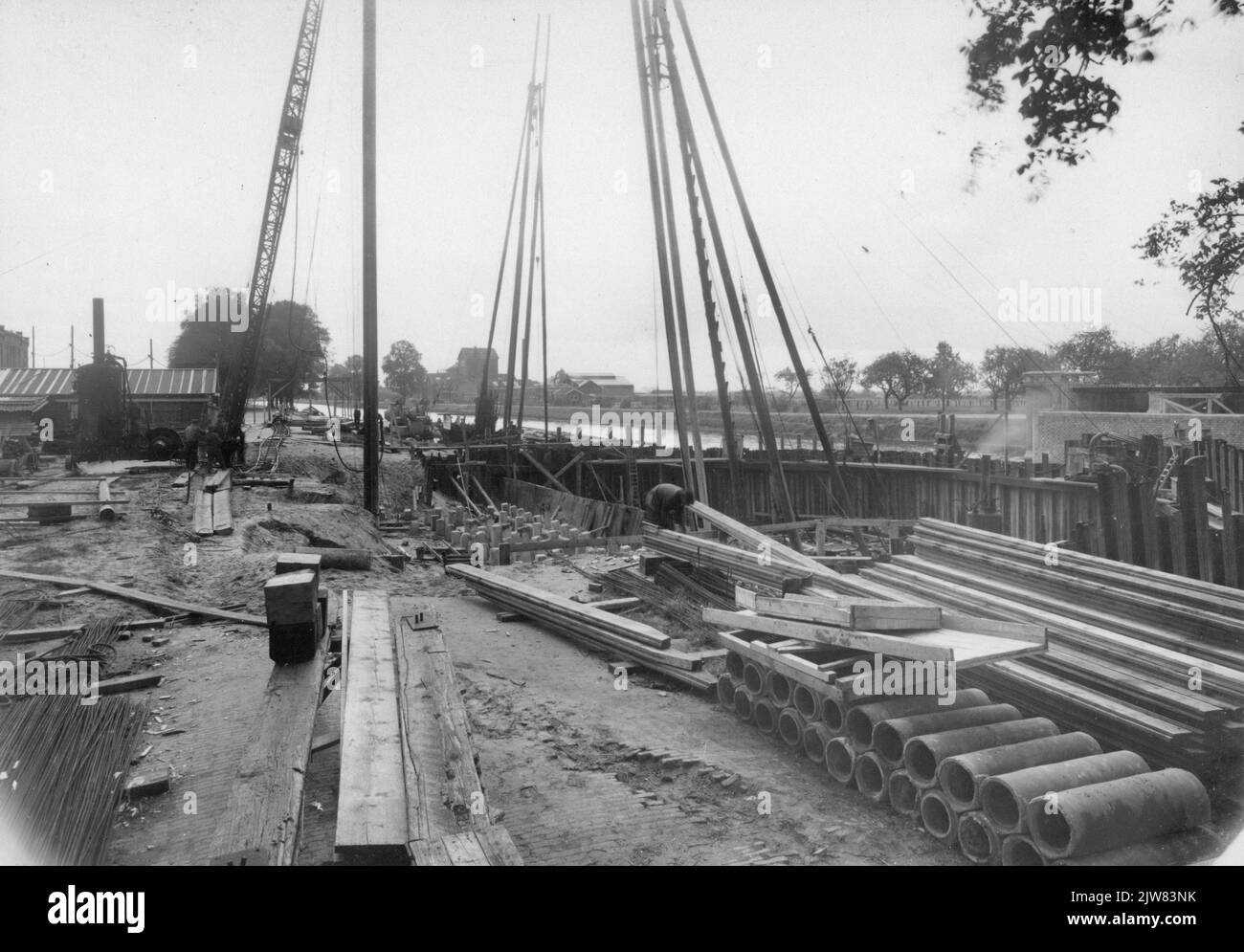 View of the piling work for the northern head of Paul Kruger Bridge ...