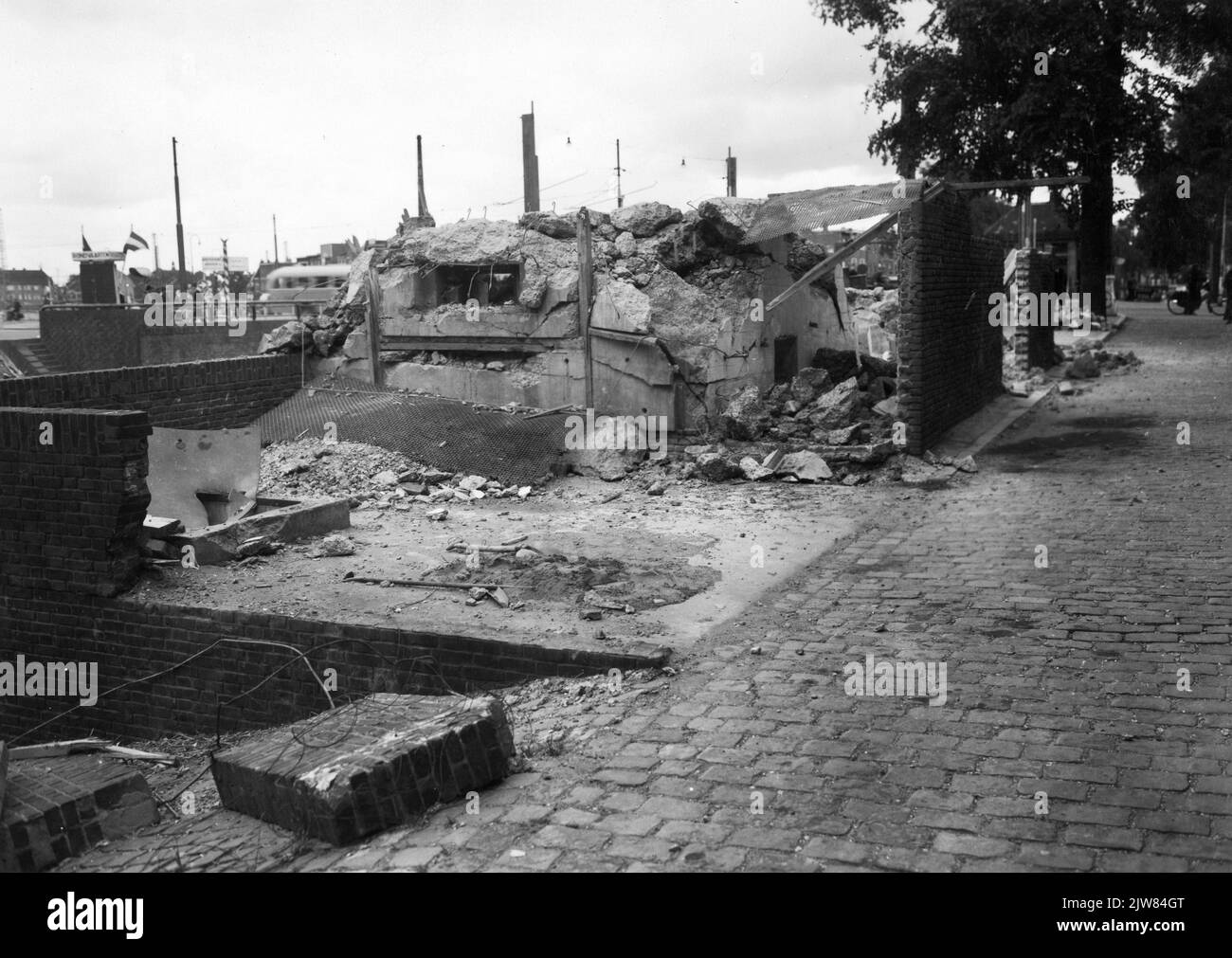 View of the bunker (former traffic house) on the Rijnkade in Utrecht ...