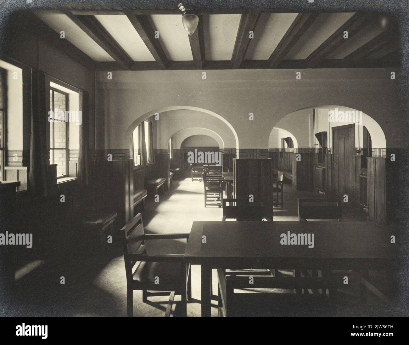 Interior of the 3rd administration building of the Dutch Railways (HGB ...