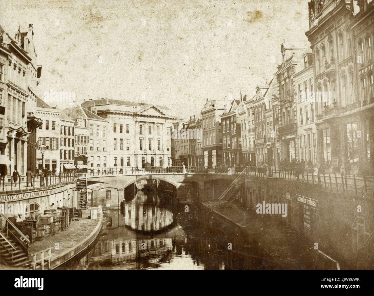 View of the Oudegracht in Utrecht from the Maartensbrug, from the north; On the left the dark ...