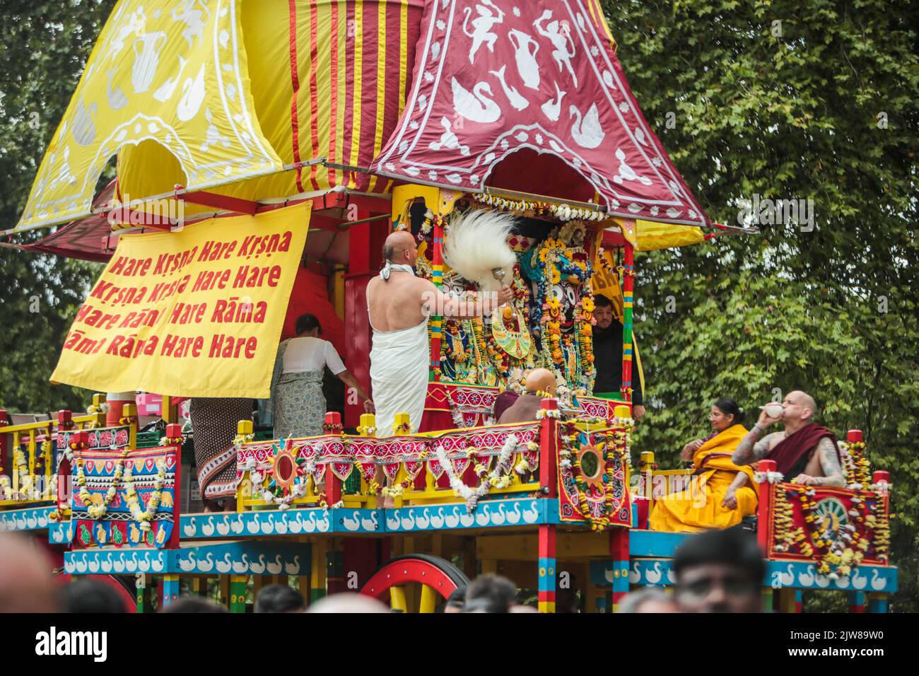 London UK Sunday 4th September 2022 Huge wooden carts were pulled by ...
