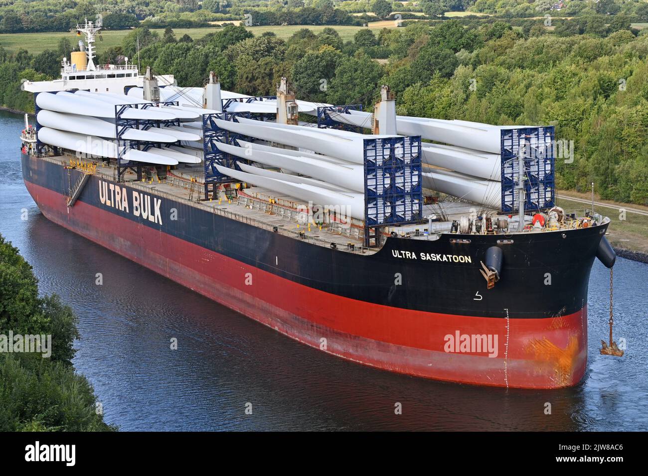 Bulk Carrier ULTRA SASKATOON passing the Kiel Canal, carrying wind ...