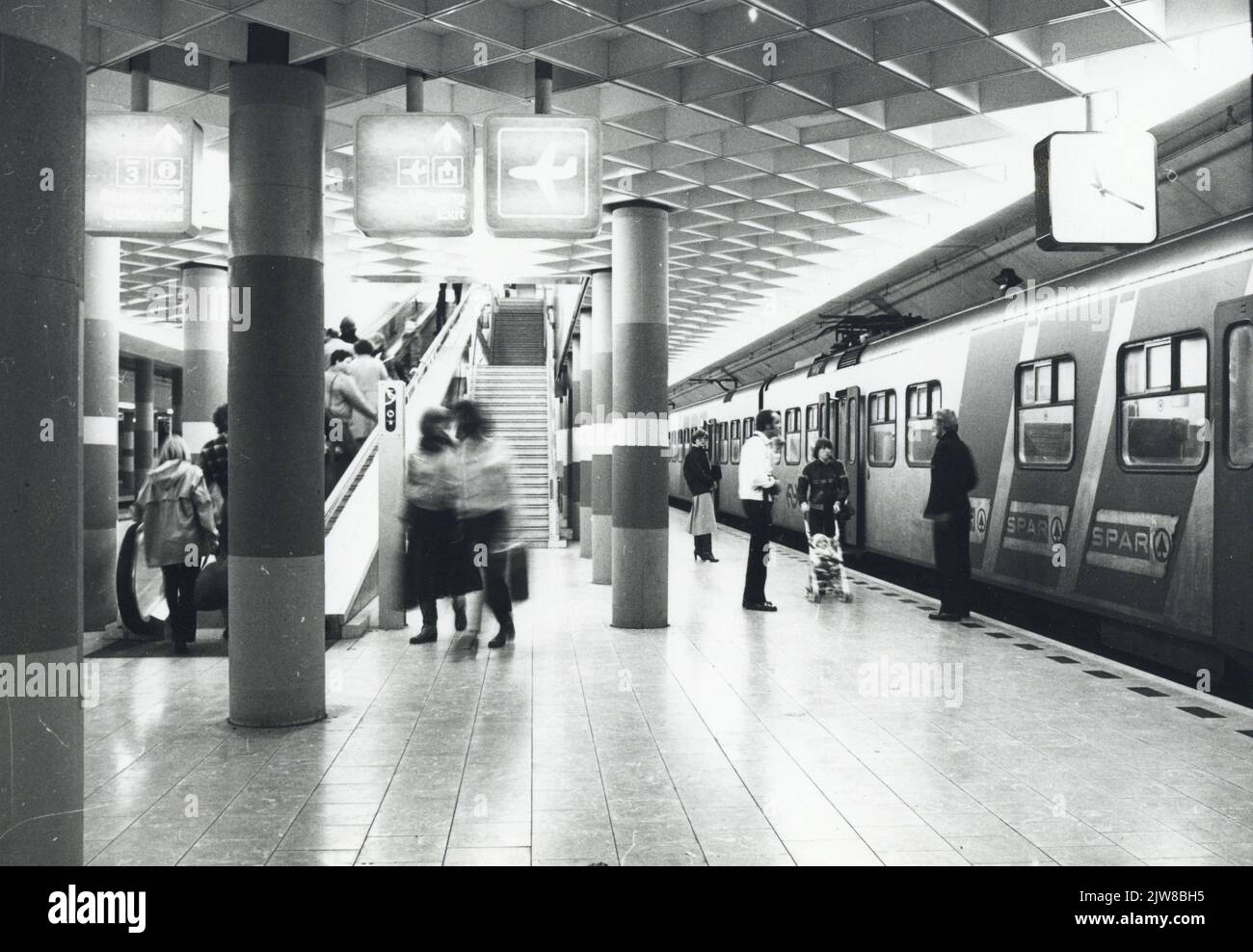 View of the platform of the N.S. station Schiphol Stock Photo - Alamy