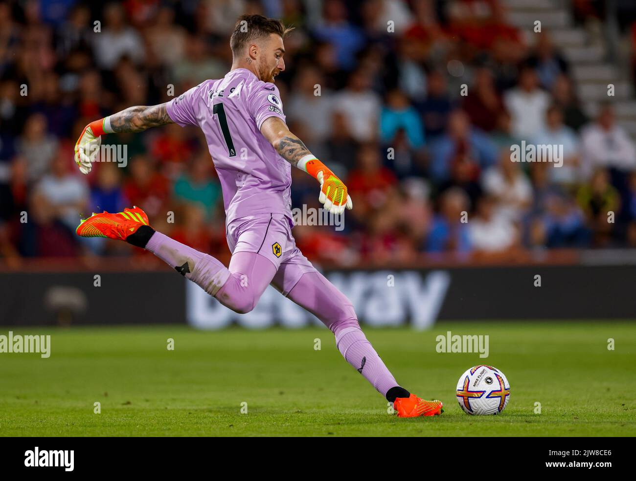 Jose sa in action hi-res stock photography and images - Alamy