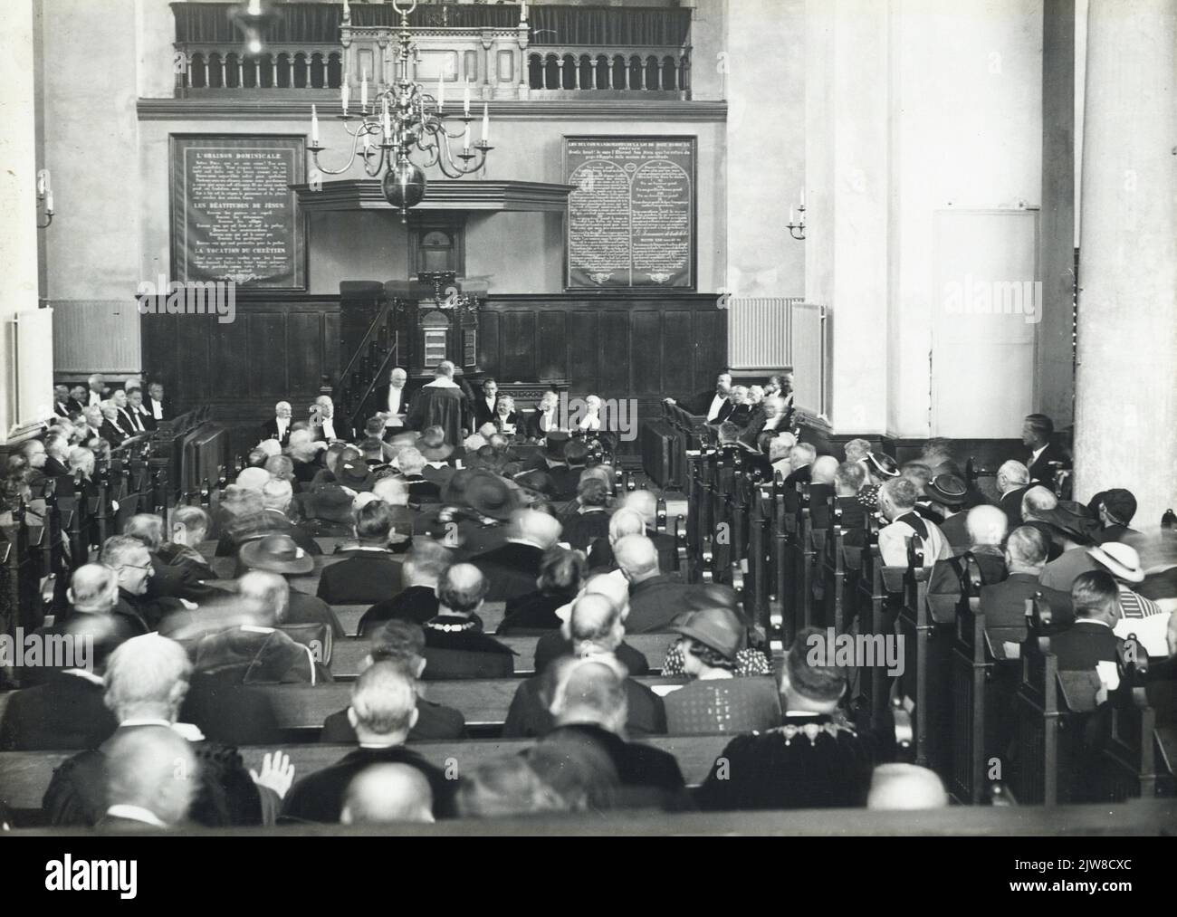 Image of the public session of the Academic Senate, in the Pieterskerk ...