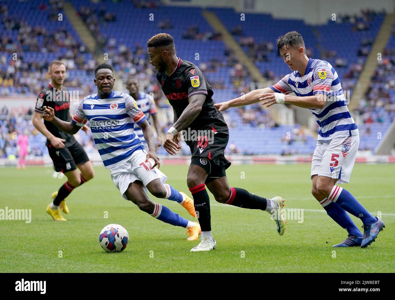 Rahman baba reading hi-res stock photography and images - Alamy