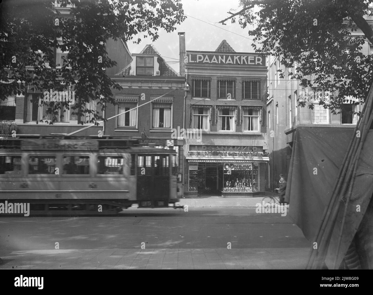 View of the facades of the Houses Vredenburg 18 (to the right of the ...