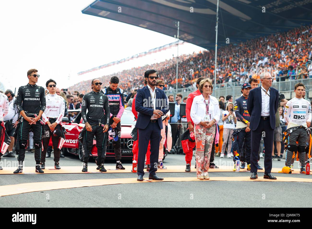 RUSSELL George (gbr), Mercedes AMG F1 Team W13, HAMILTON Lewis (gbr), Mercedes AMG F1 Team W13 ...