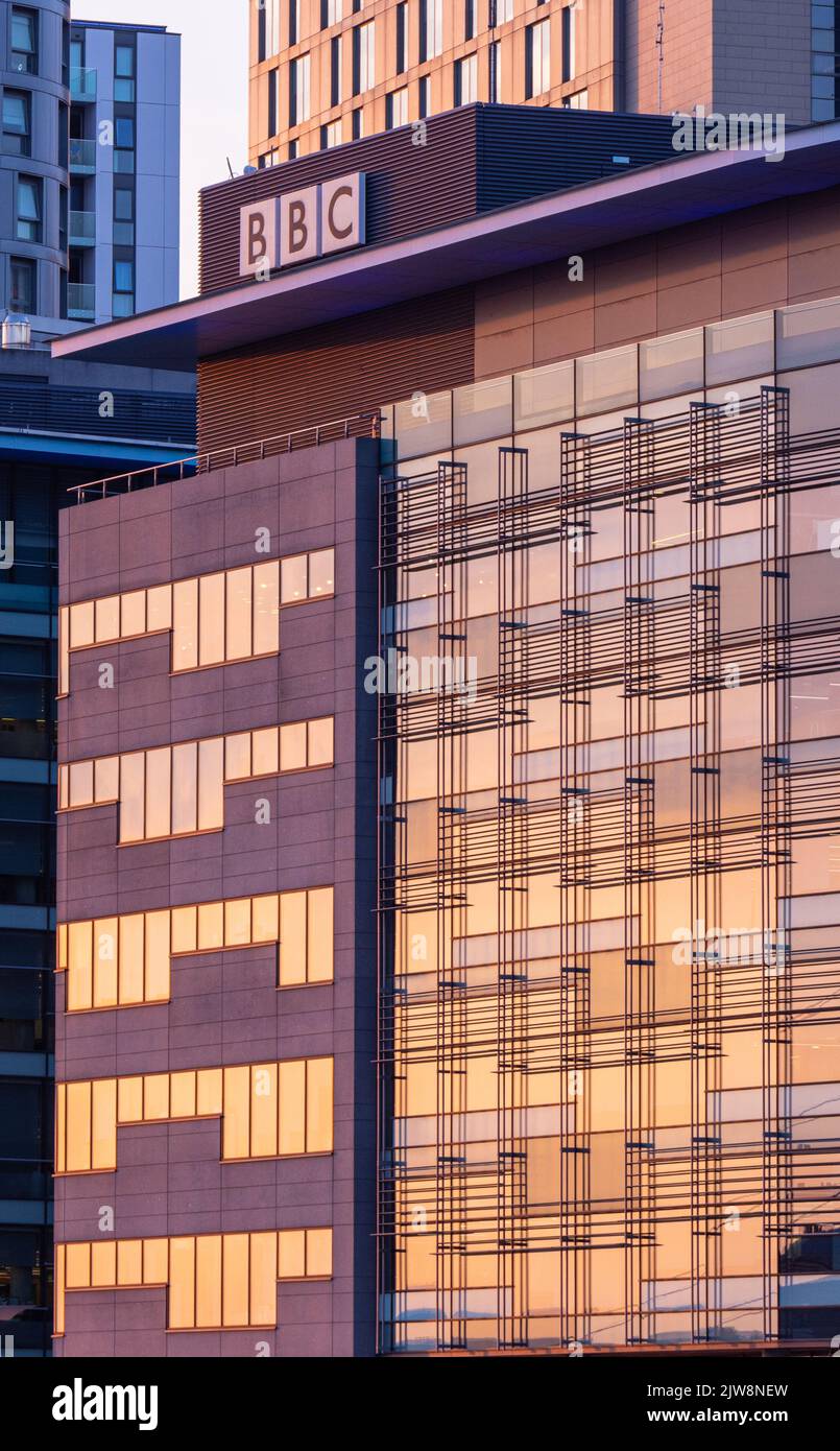 Bbc salford quays blue sky reflection media city uk hi-res stock ...