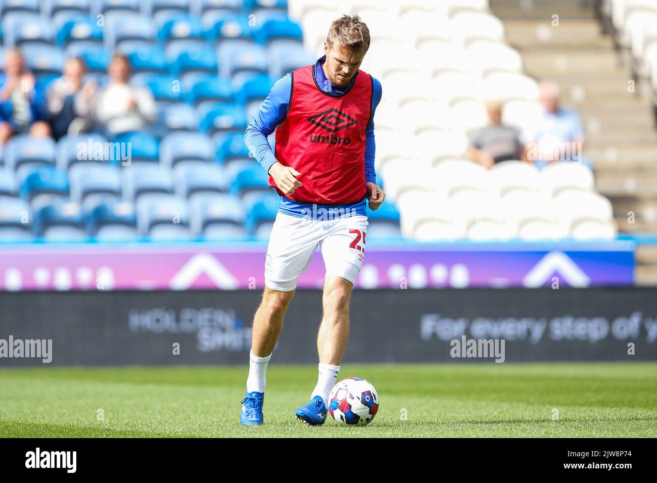 Danny Ward #25 of Huddersfield Town warms up before the Sky Bet ...