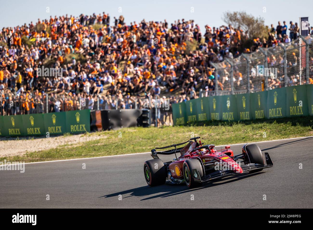 16 LECLERC Charles (mco), Scuderia Ferrari F1-75, action crowd, foule ...