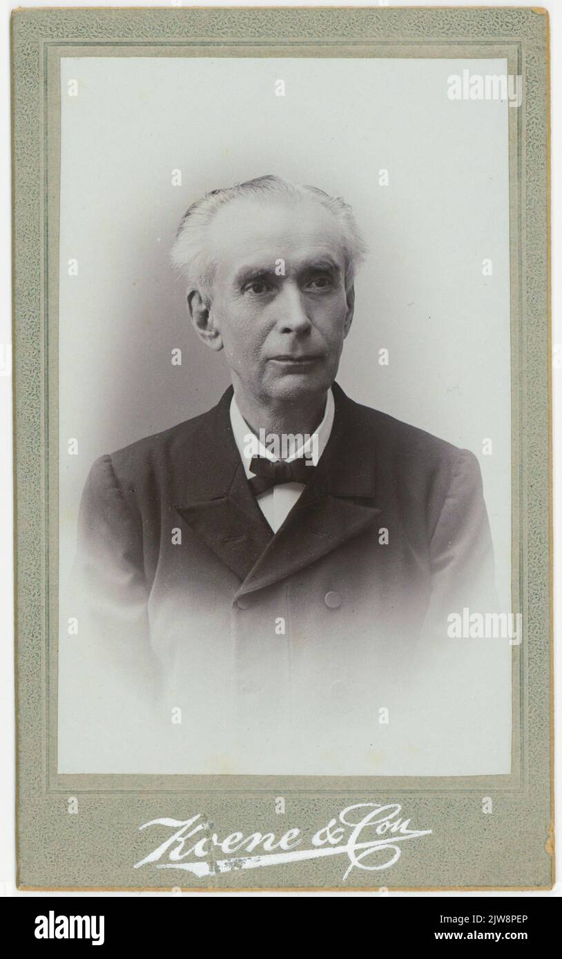 Portrait of Pastor J.H. Plomp, board member of the Diakonessenhuis in ...