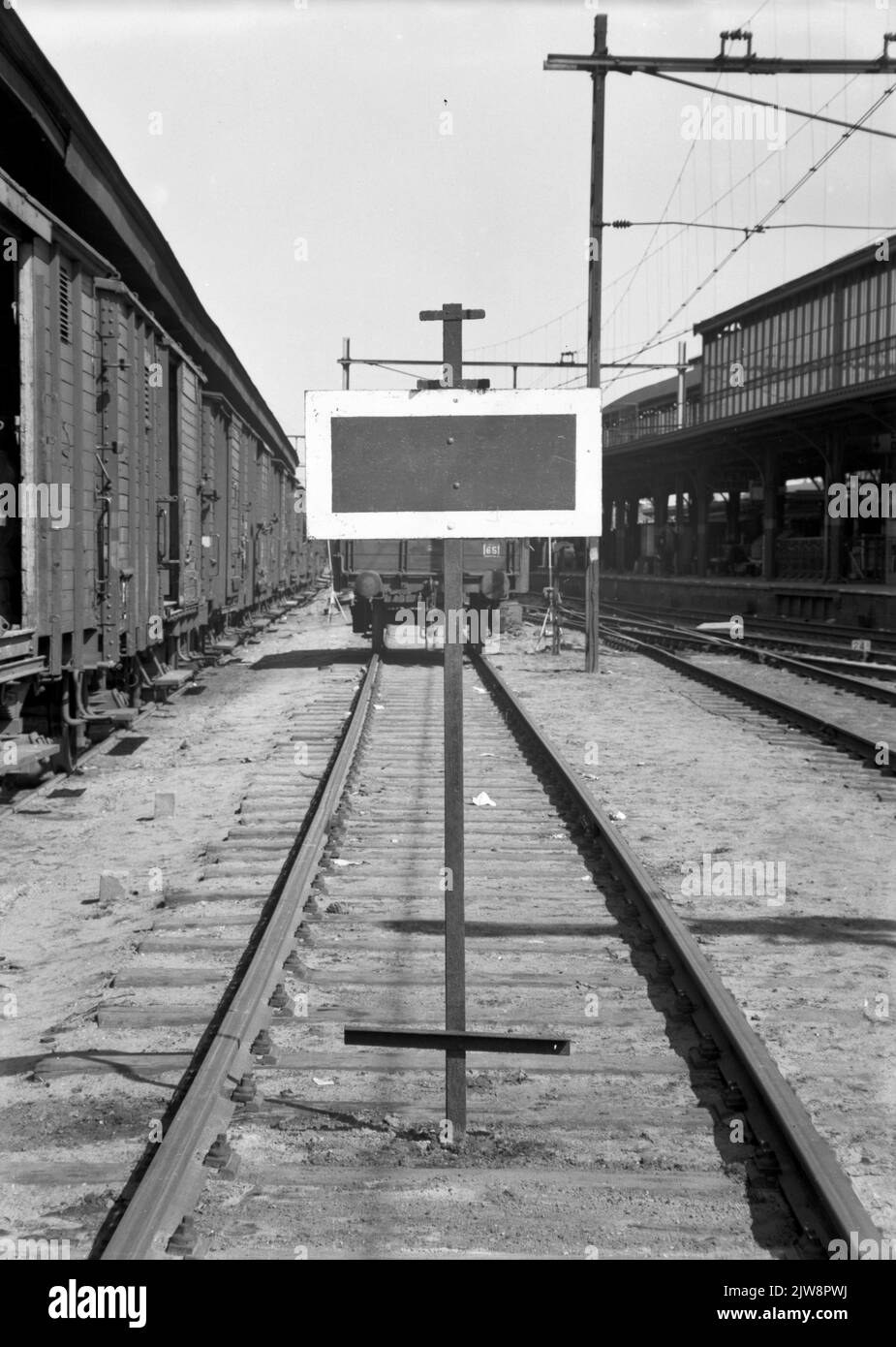 Image of a stopboard (shut -off board) for occupied track or not riding ...