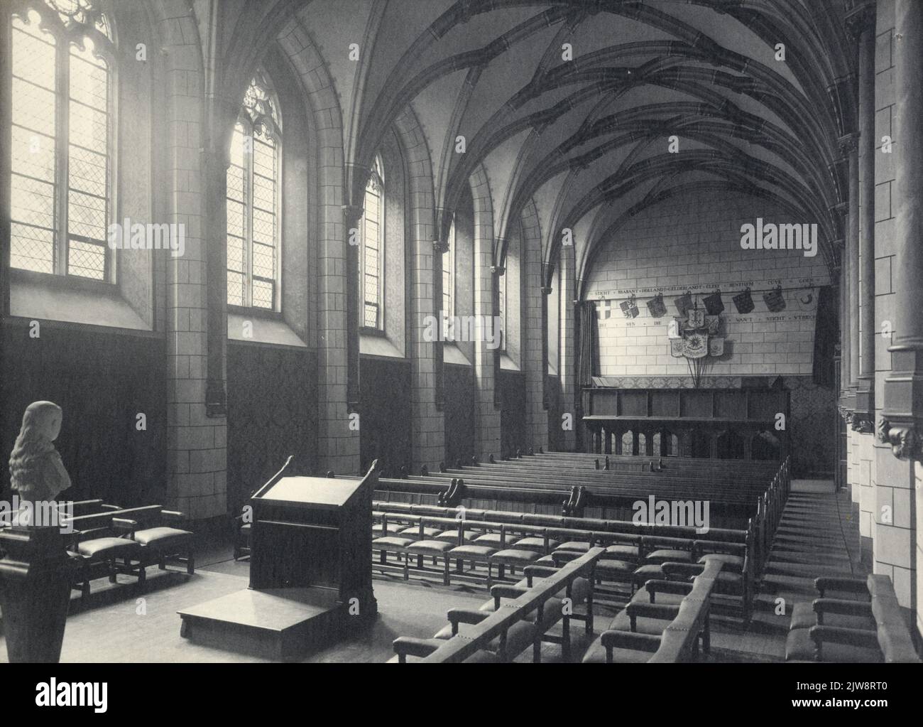 Interior of the Great Auditorium of the Academy Building ...