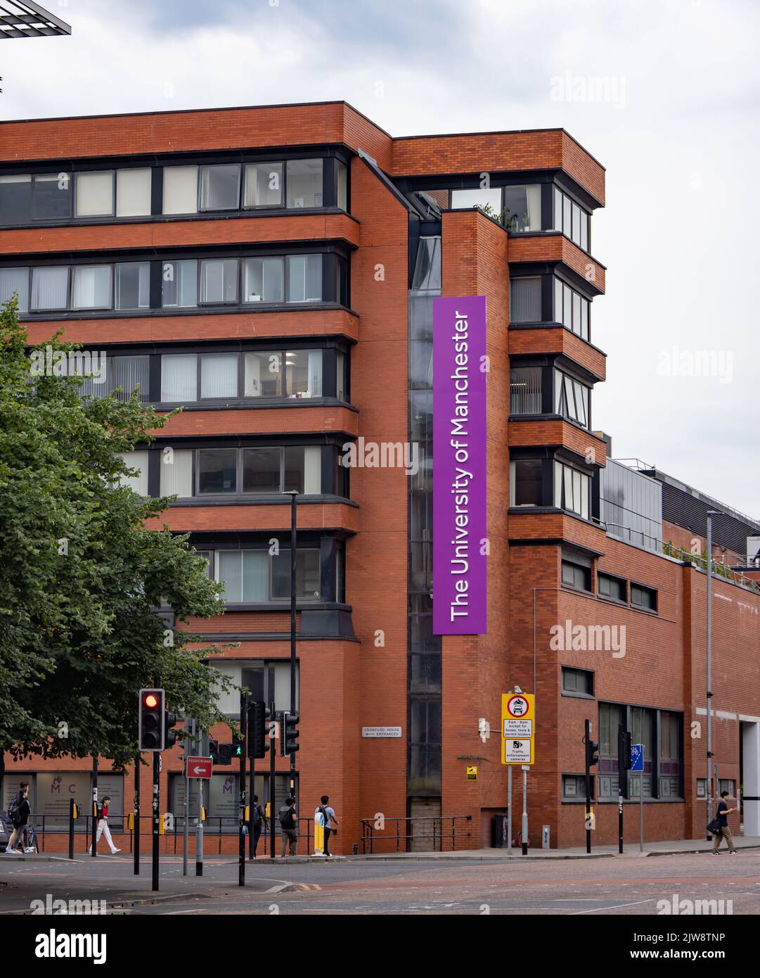 Manchester skyline 2022 hi-res stock photography and images - Alamy