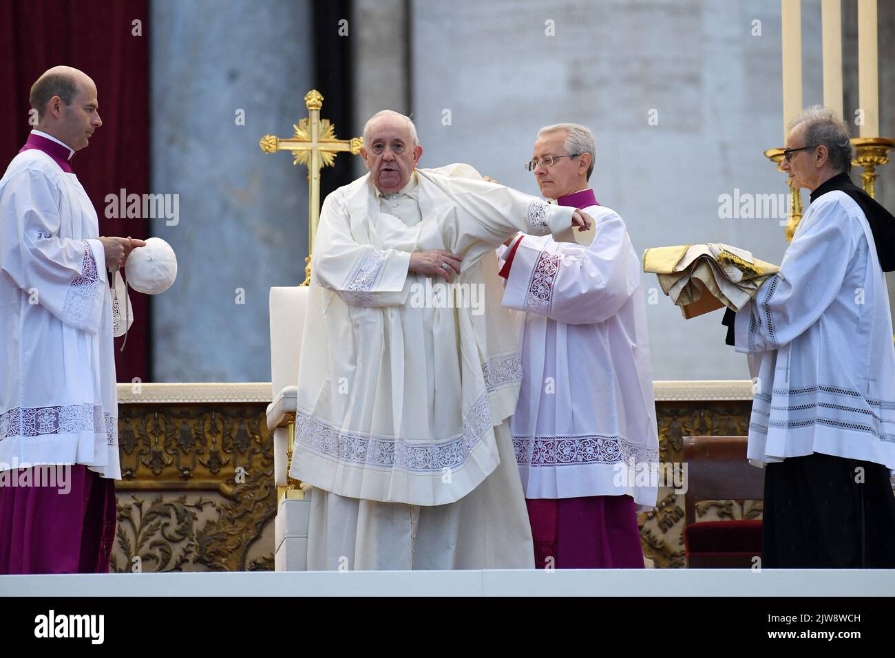 Pope Francis presides over the beatification Mass of Pope John Paul I ...