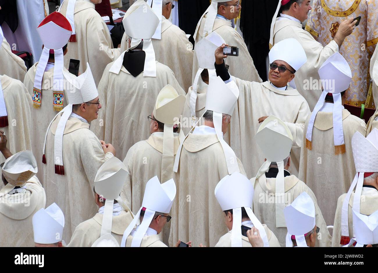 Pope Francis presides over the beatification Mass of Pope John Paul I ...