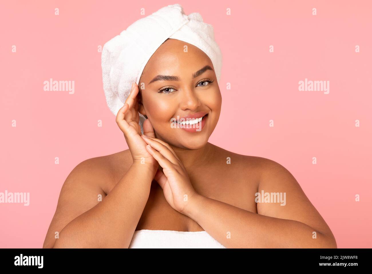 Face care treatment plus hi-res stock photography and images - Alamy