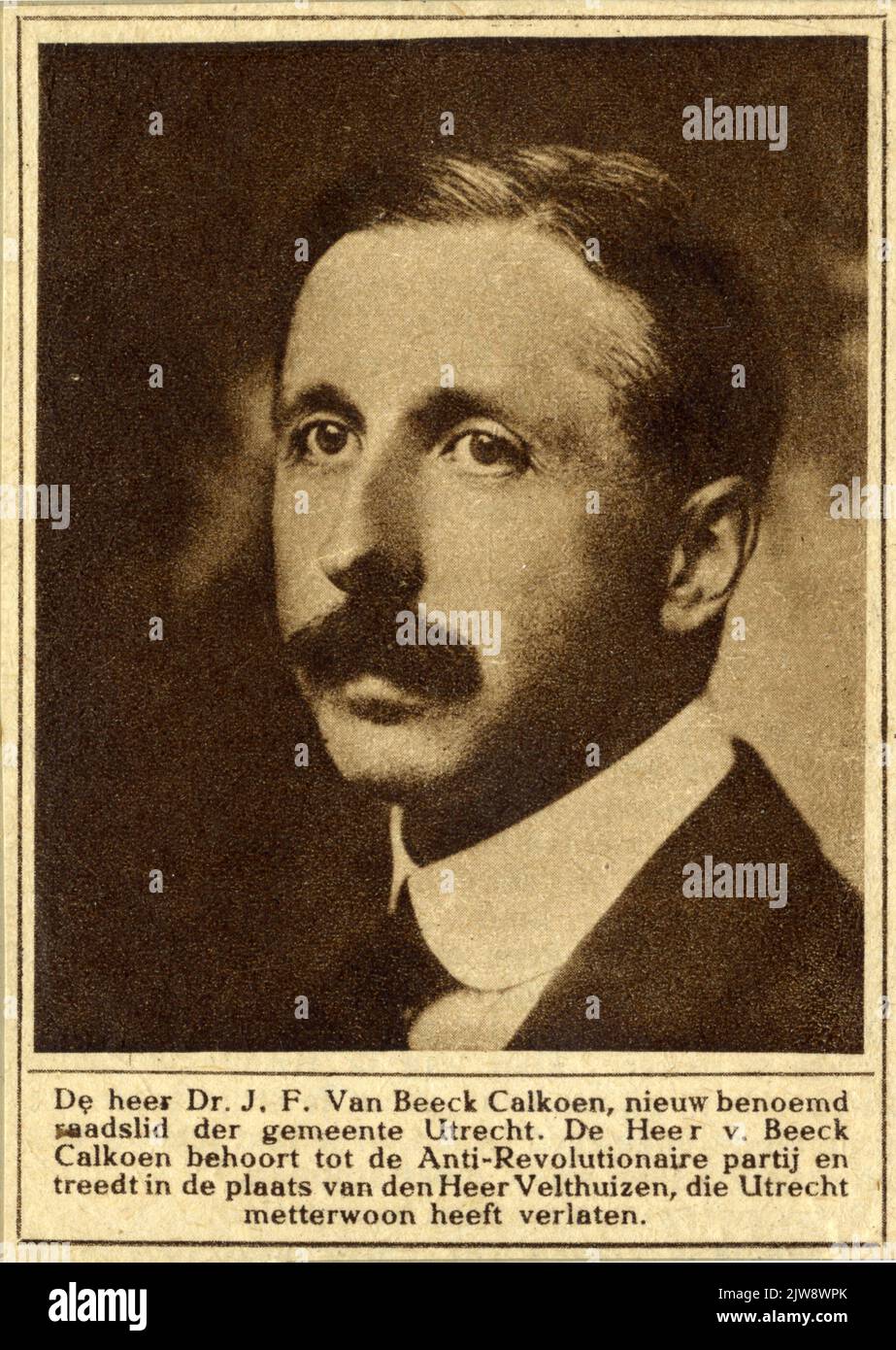 View of the facade of the St. Gregorius School (Kromme Nieuwegracht 34 ...