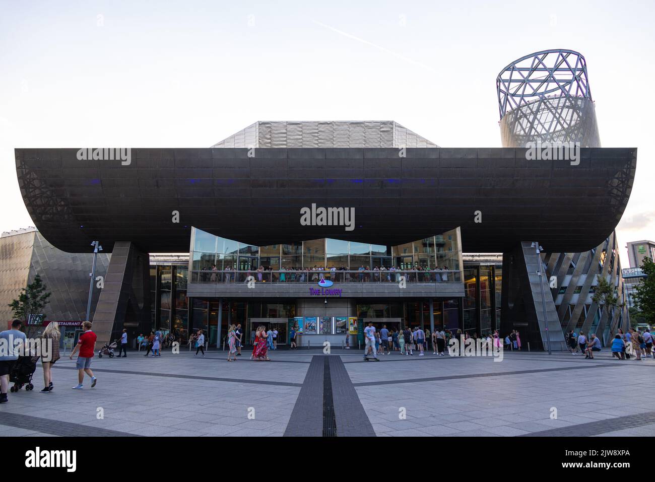 The lowry salford 2022 hi-res stock photography and images - Alamy