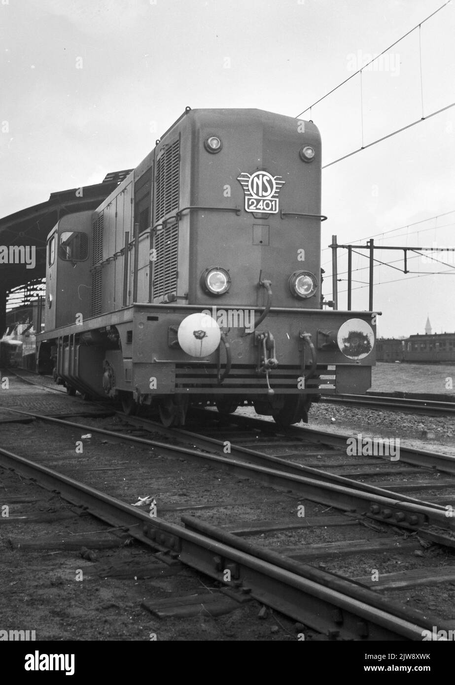 Image of the Diesel-Electric Locomotive No. 2401 (series 2400/2500) of the N.S. in Utrecht ...