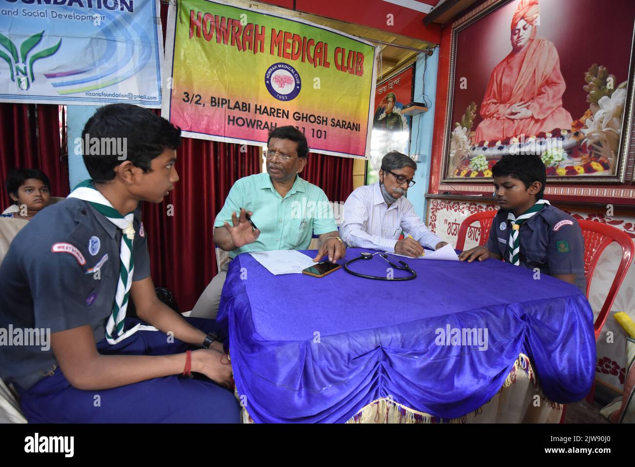 Howrah, India. 04th Sep, 2022. A free health check-up camp organize by ...