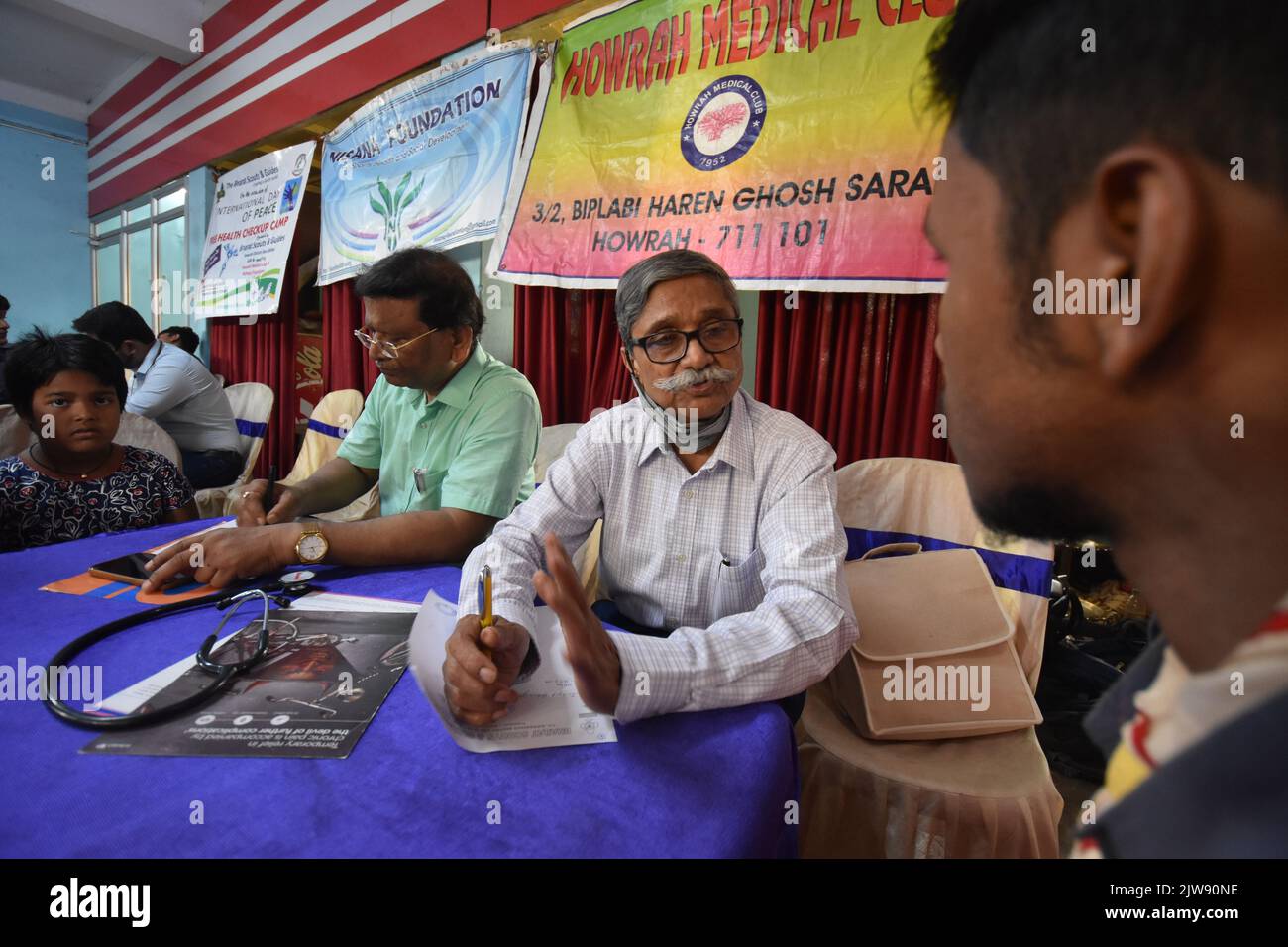 Howrah, India. 04th Sep, 2022. A free health check-up camp organize by ...