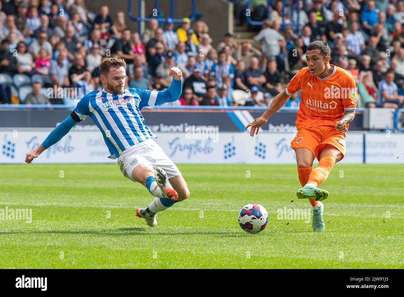 Ian Poveda #26 of Blackpool shoots on goal during the Sky Bet ...