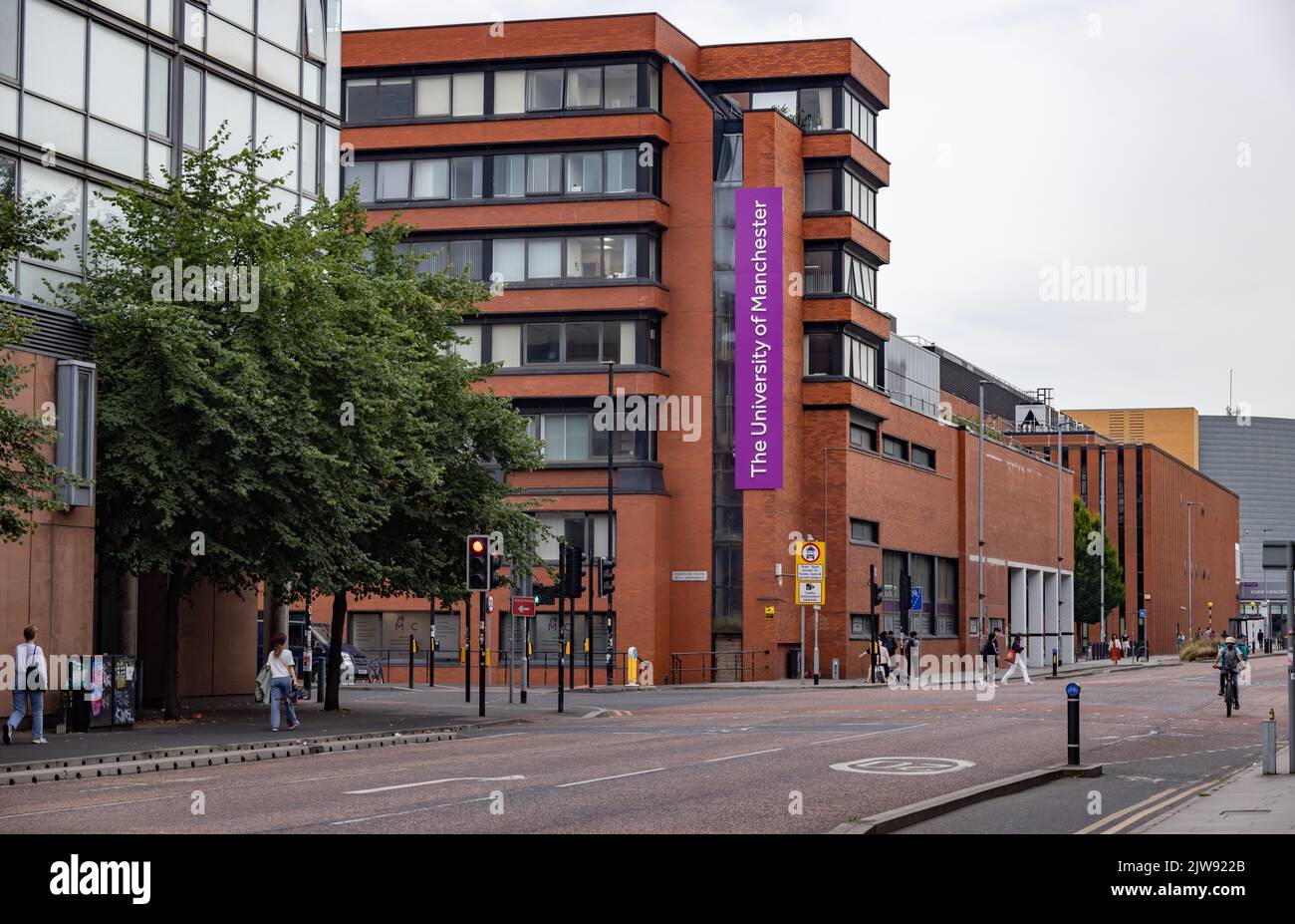 Manchester skyline 2022 hi-res stock photography and images - Alamy