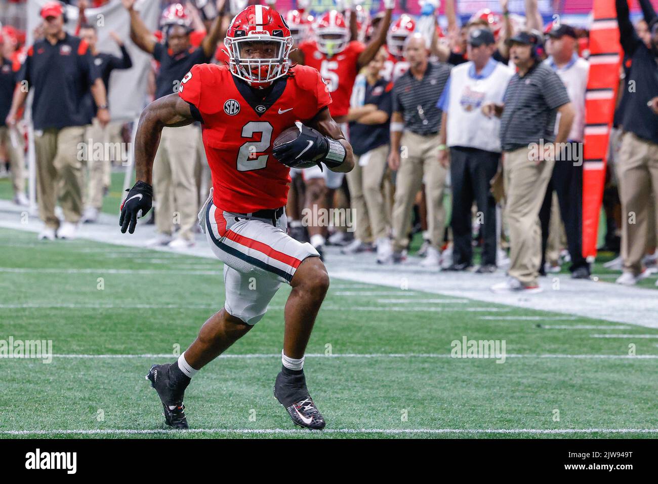 September 3, 2022: Georgia's Kendall Milton (2) scores on this run ...