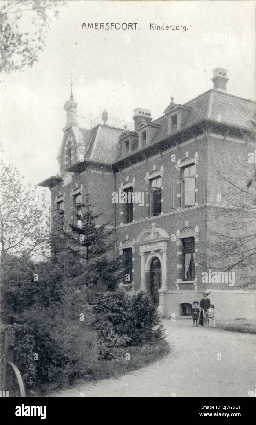Image of the derailed and in a ditch, Electric train set no. 871 (Plan ...