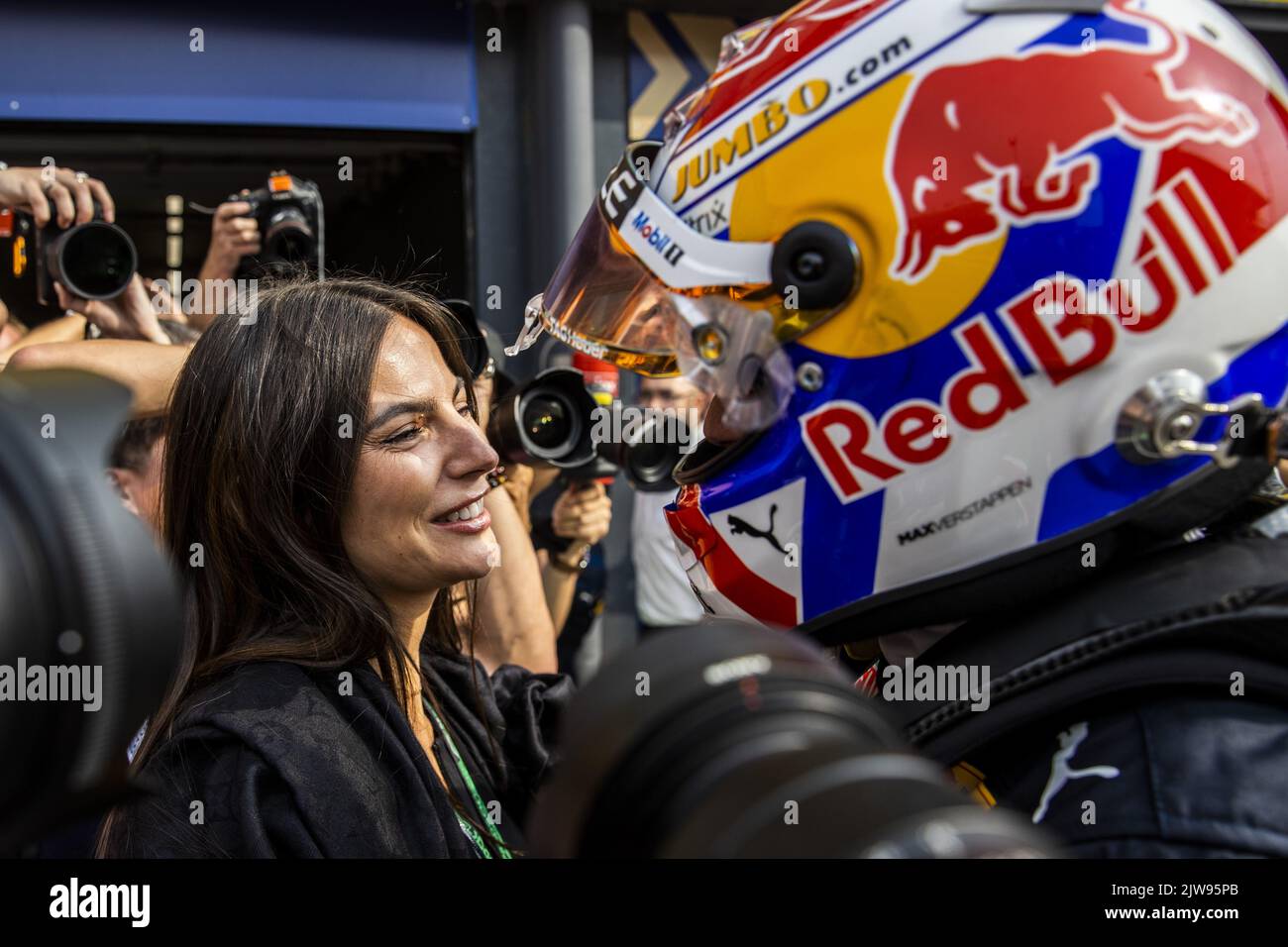 Red bull racing kelly piquet hi-res stock photography and images - Alamy