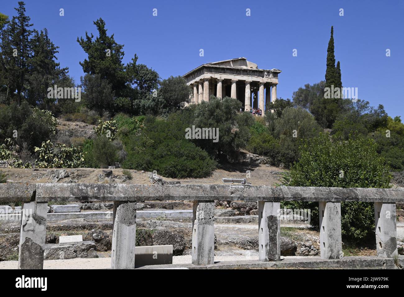 Doric porticos hi-res stock photography and images - Alamy