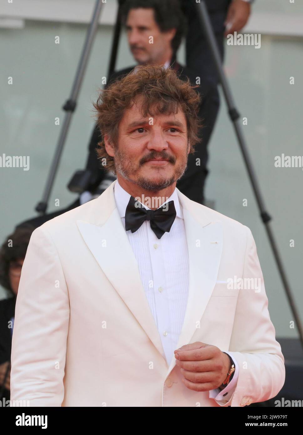 Pedro pascal in venice hi-res stock photography and images - Alamy